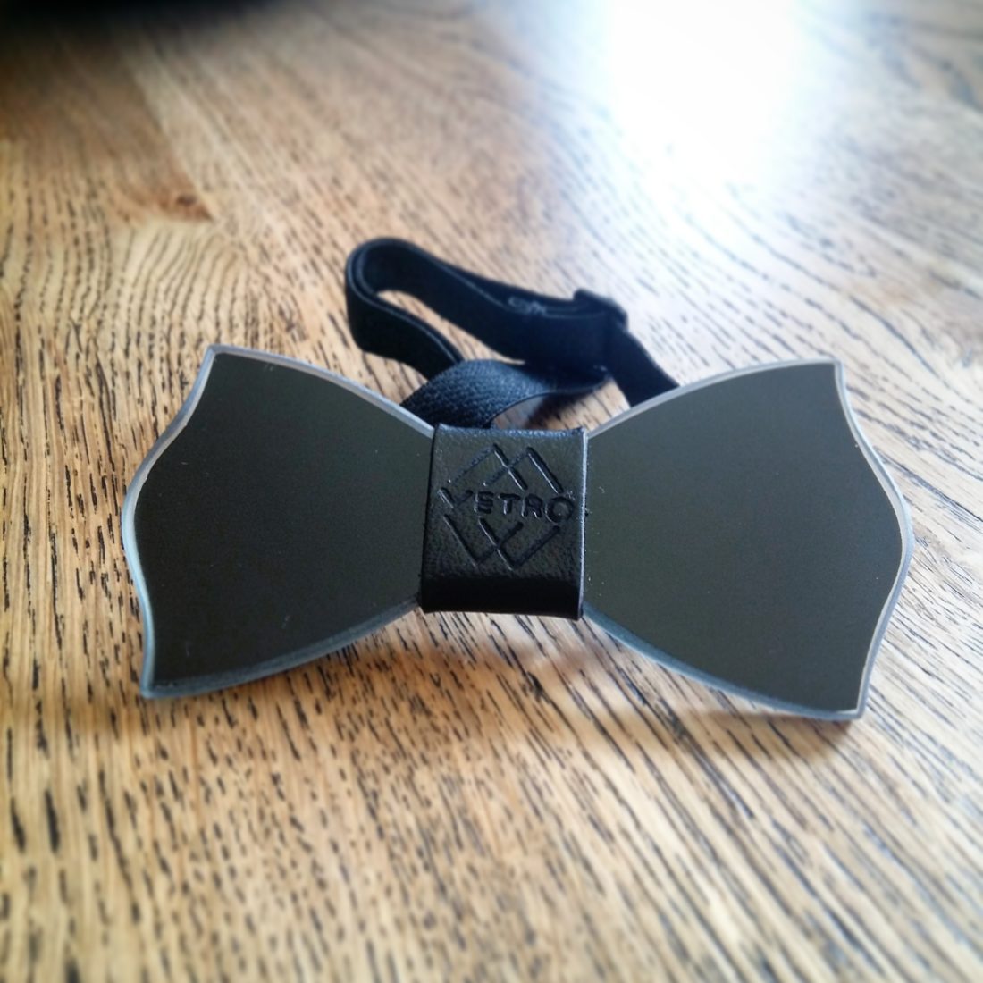 Absolute Black - Glass Bow Tie - Vetro